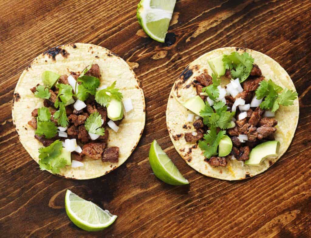 Tacos de bistec - Comida Mexicana